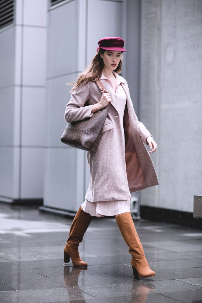 Carrie Atkinson 62 Models - Viva Magazine editorial - 62 Management