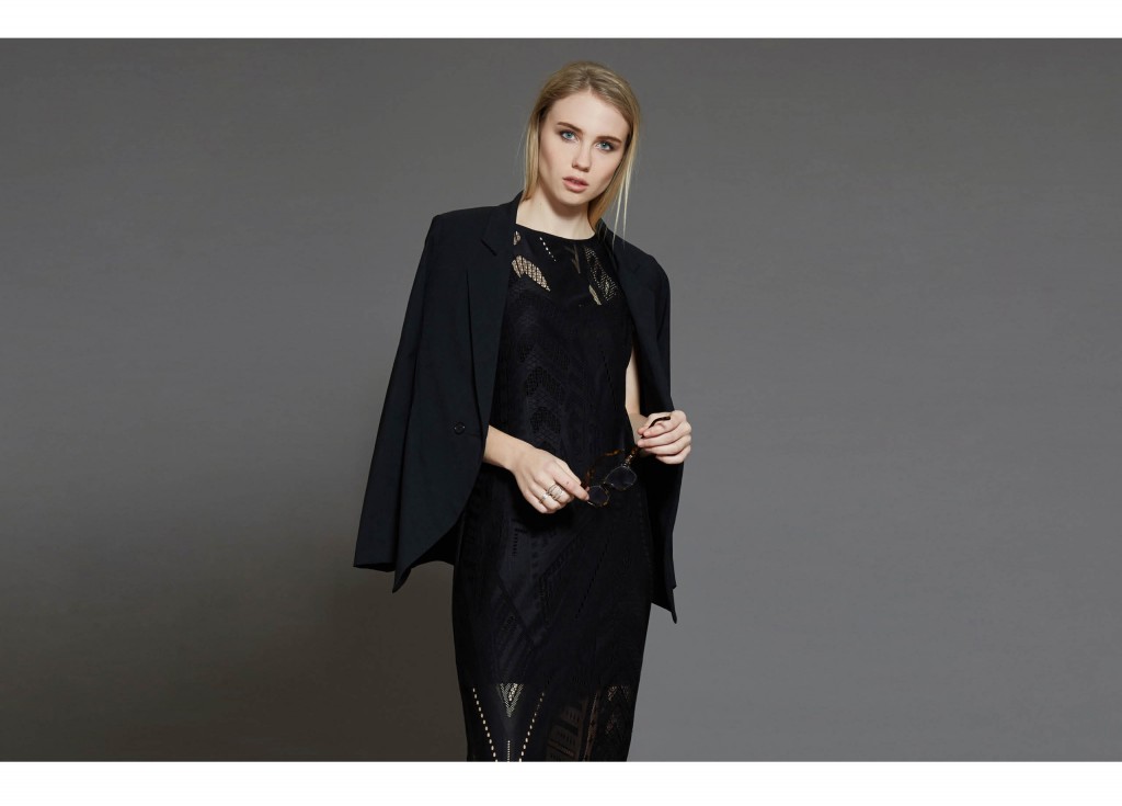 Britt Clark Moochi 02 - 62 Management