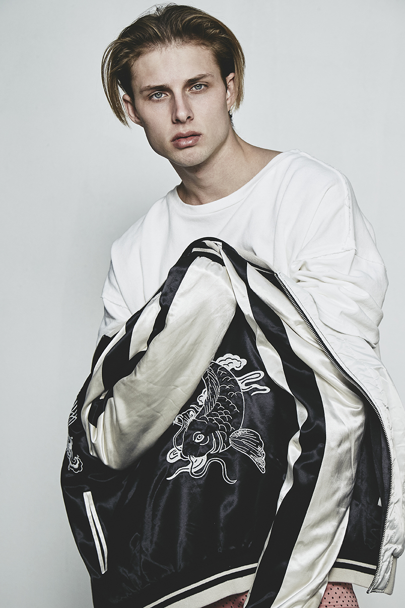 David Holwerda_62 models_1_web - 62 Management