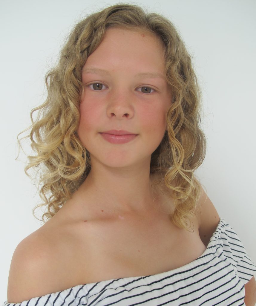 Millie Osborne 62 Models Polaroids 02 - 62 Management