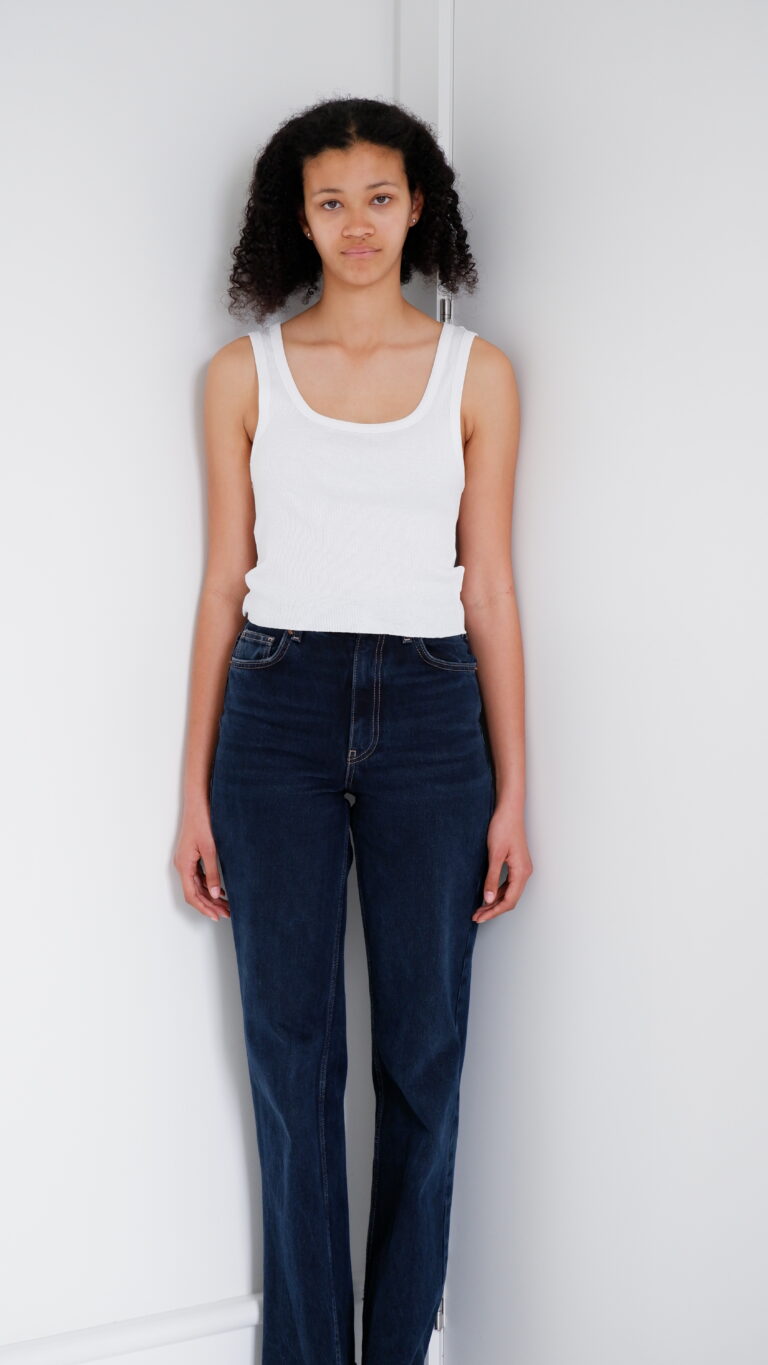 Isabella Brown - 62 Management